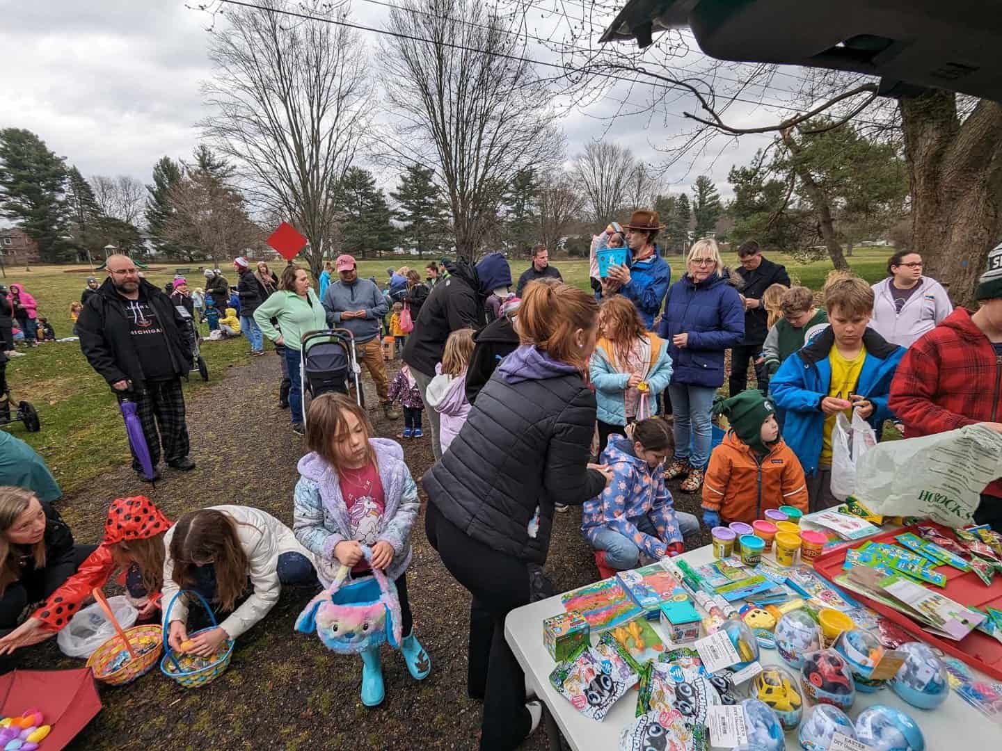 🐣 Tacoma Hills Easter Egg Hunt 2024! - Tacoma Hills